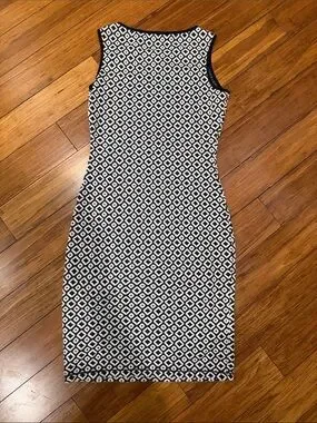 Max Studio | Dresses | Max Studio Black And White Geometric Sleeveless ...